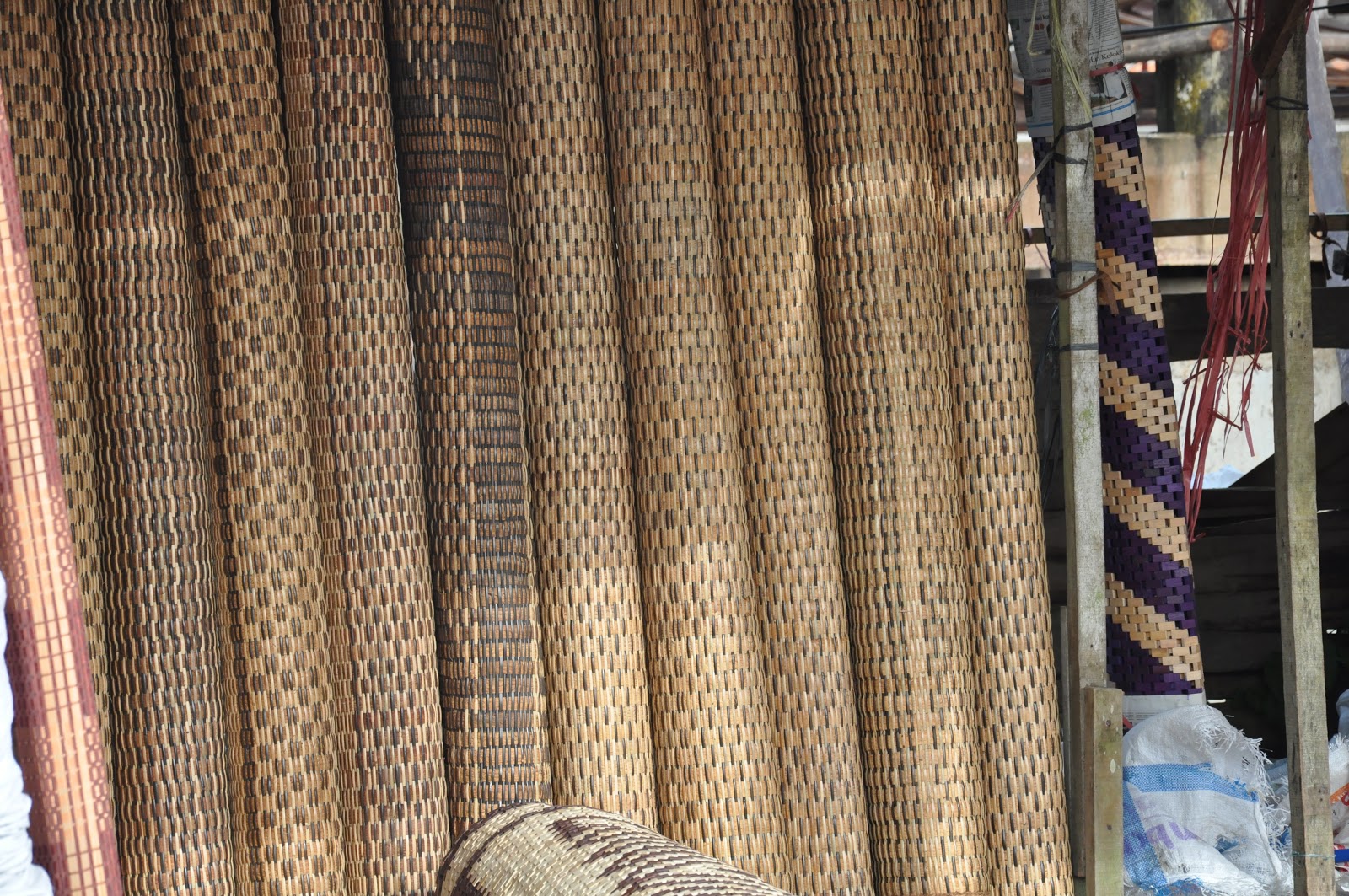 tikar sarawak: March 2015