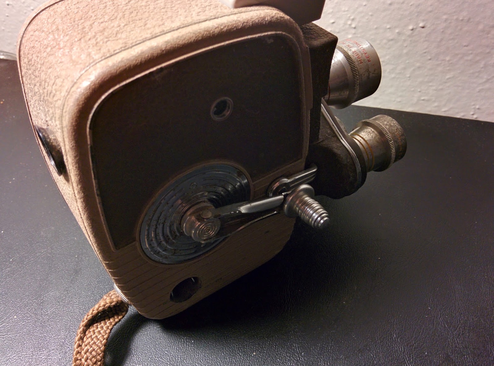 Retro Tech!: 1958: Keystone K26 8mm Camera