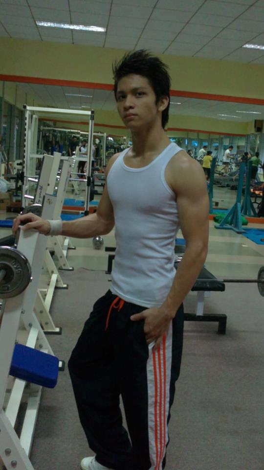 M y a n m a r H u n k s: Nay Win