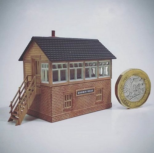 Phil's Workbench: Tiny signal box