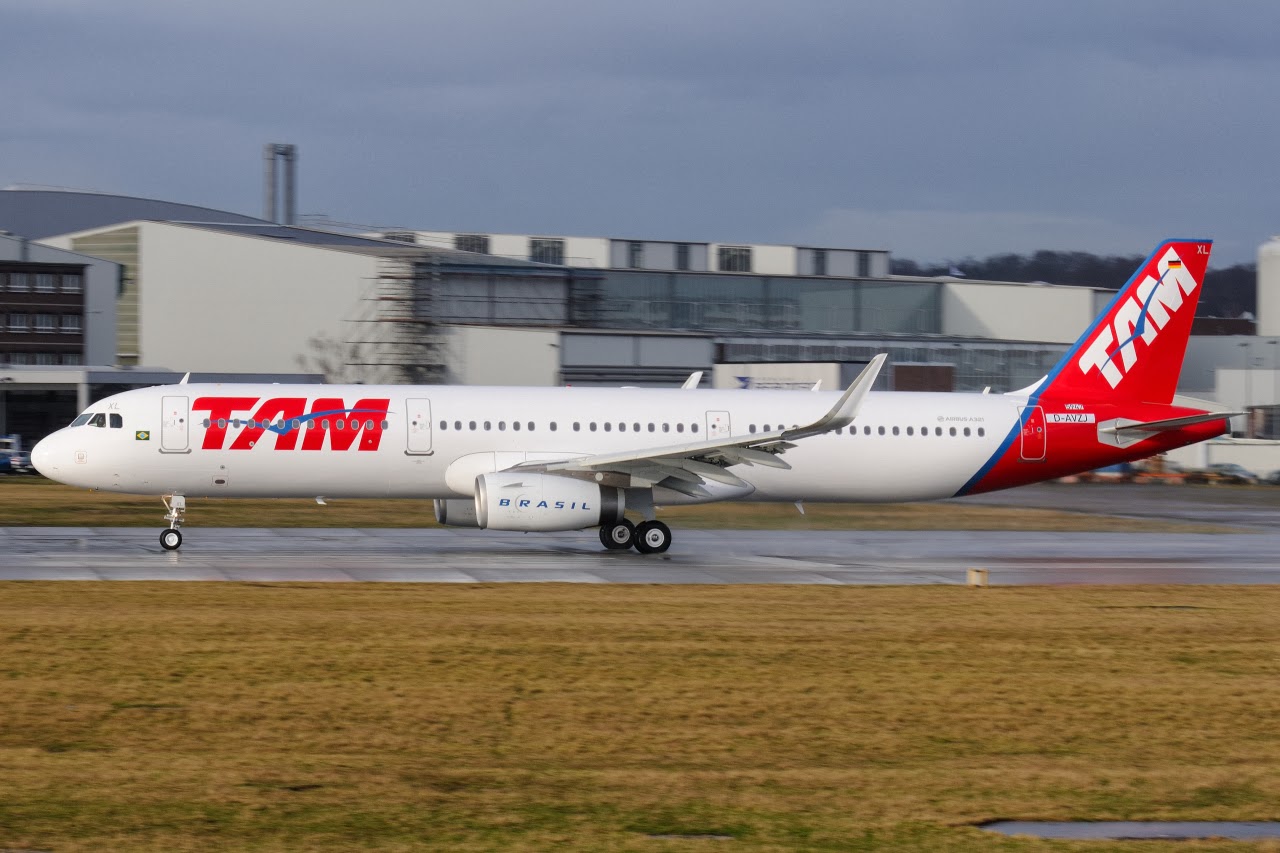 Airbus Hamburg Finkenwerder News: A321-231SL, LATAM Airlines Brasil, PT ...