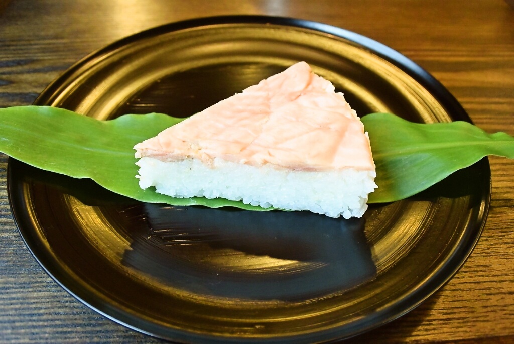 Recipes for Tom: Masuzushi / pressed salmon sushi wrapped with bamboo ...