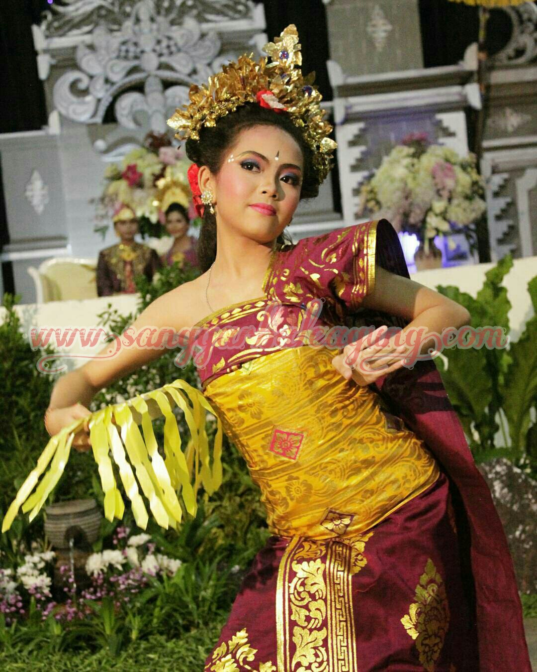 Penari Bali Surabaya: Tata Rias Penari Bali