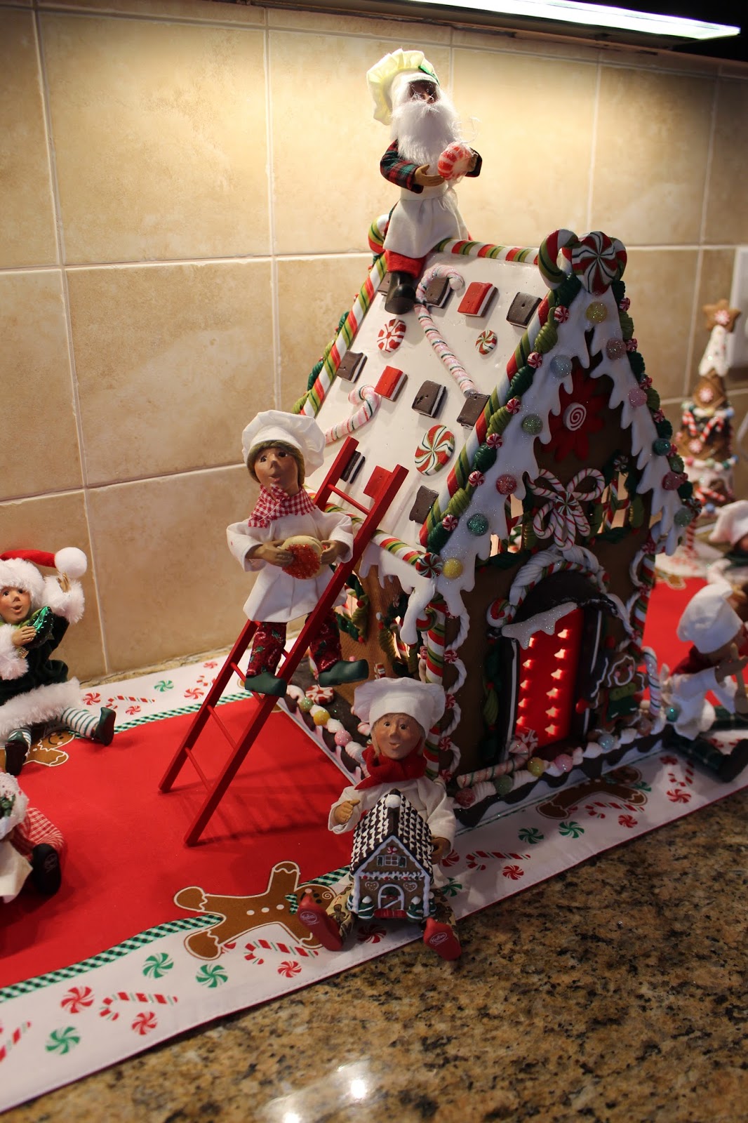 Designs by Pinky: My Kitchen Gingerbread Bar!