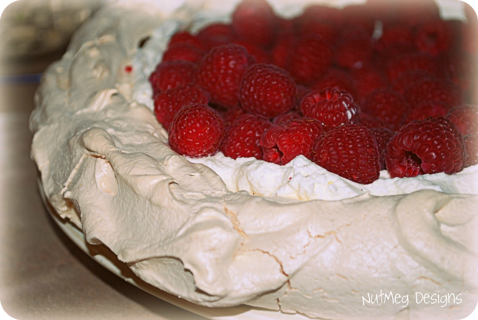 Boutique NutMeg Designs: ~The Best Pavlova~