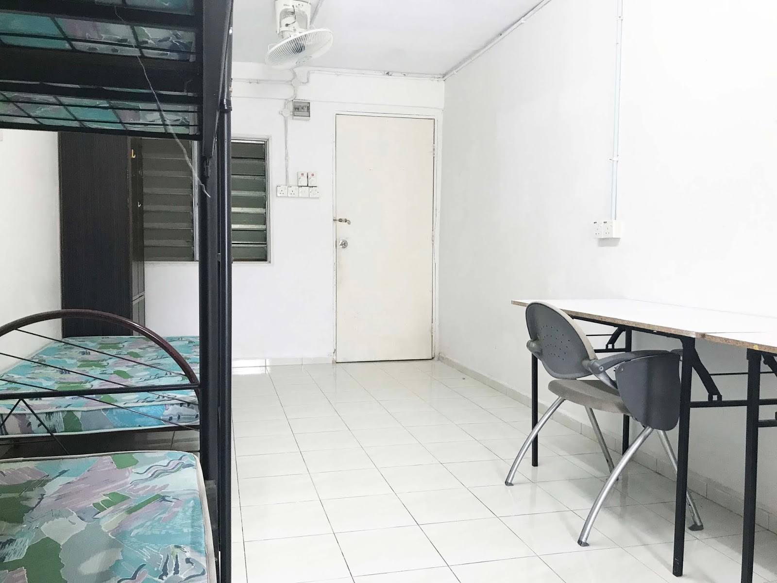 BILIK SEWA (3 SEBILIK) - MySarah Hostel | Bilik Sewa, Rumah Sewa ...