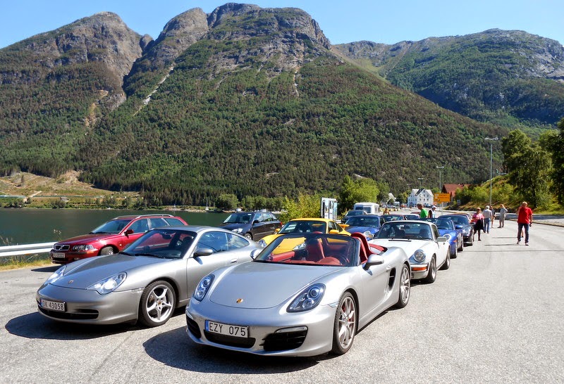 Volvo versus Porsche