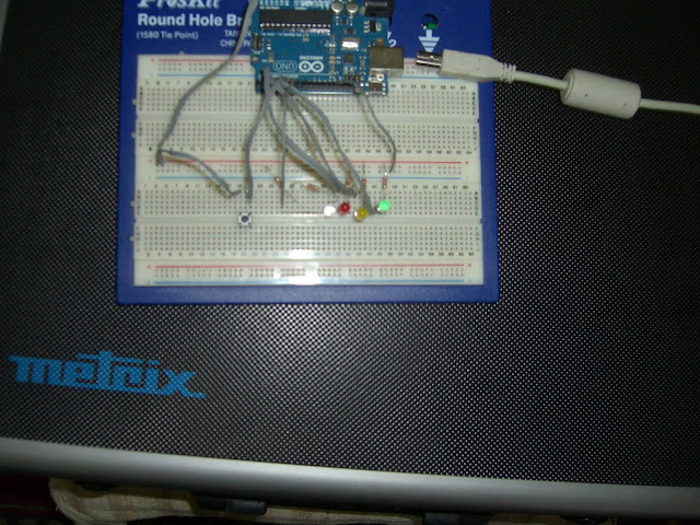 NUMARATOR BINAR PE 4 BITI | Proiecte Electronice