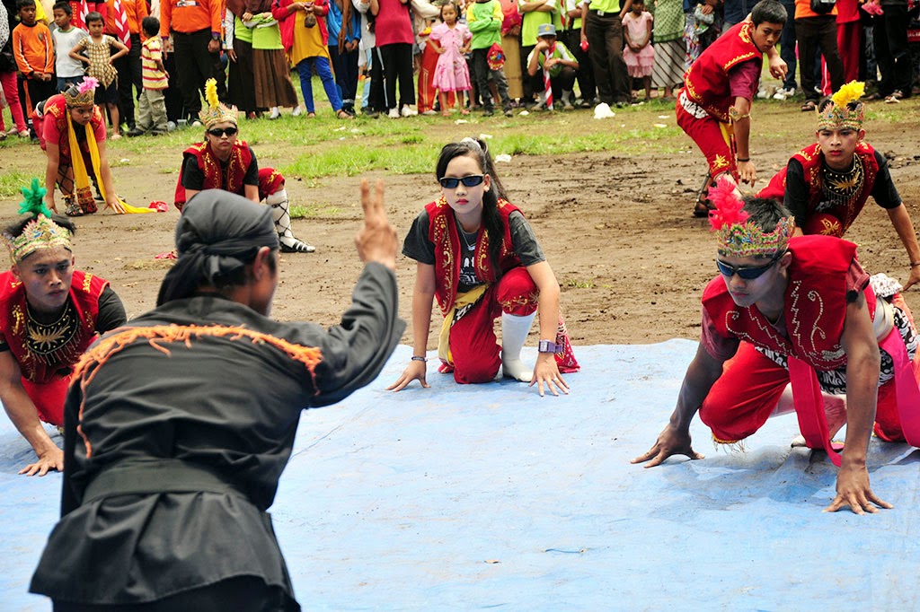 Jaga Nusantara Kita: 16 Fakta Menarik Tari Sintren Cirebon