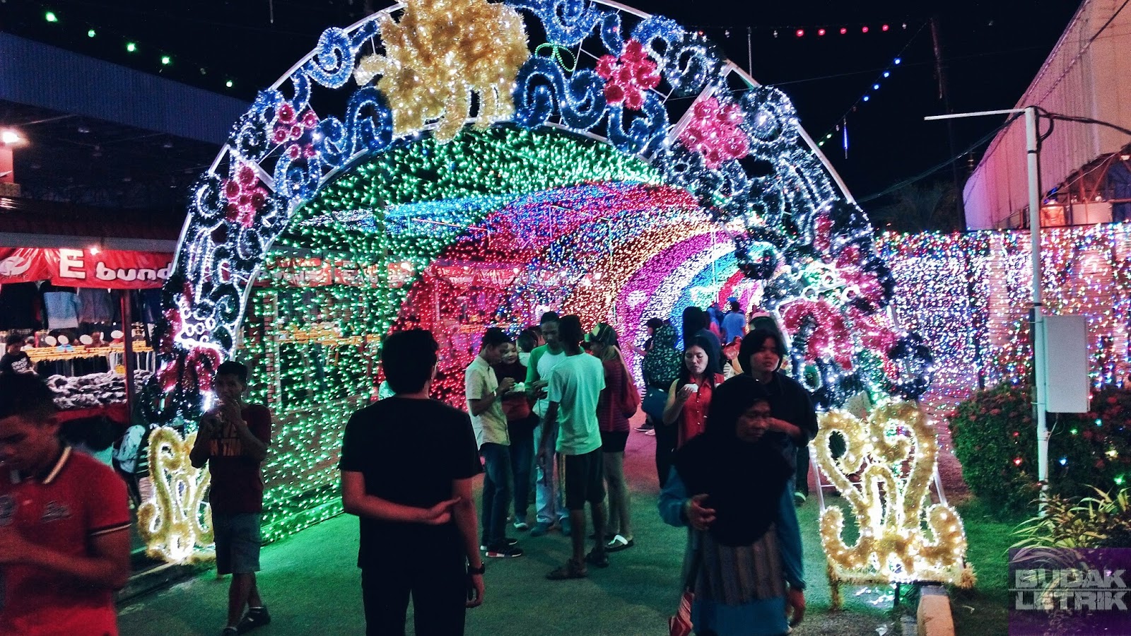 Budak Letrik: Ada Apa di Pesta Penang?