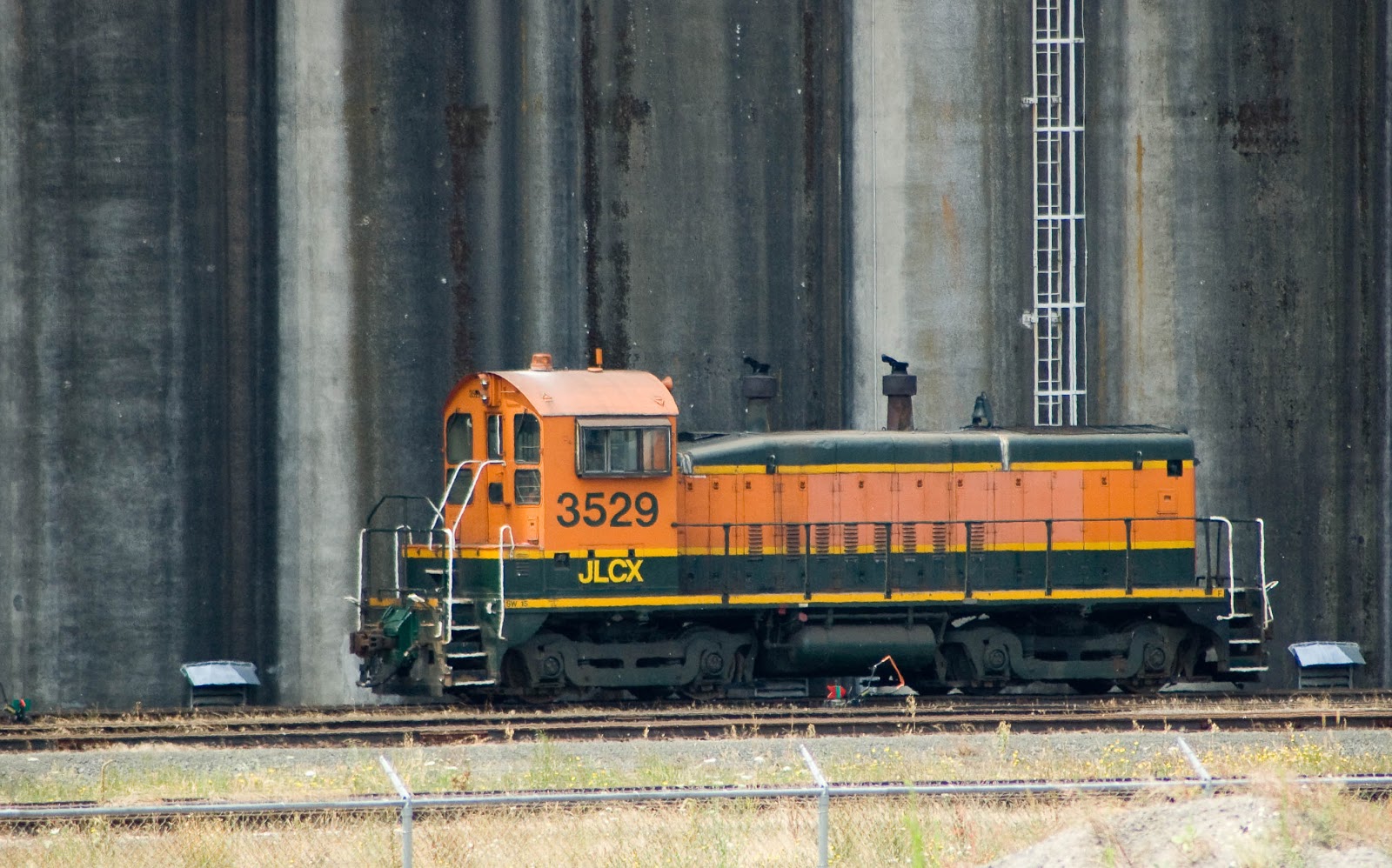 PDX Railfan Photos: Grain terminal switcher