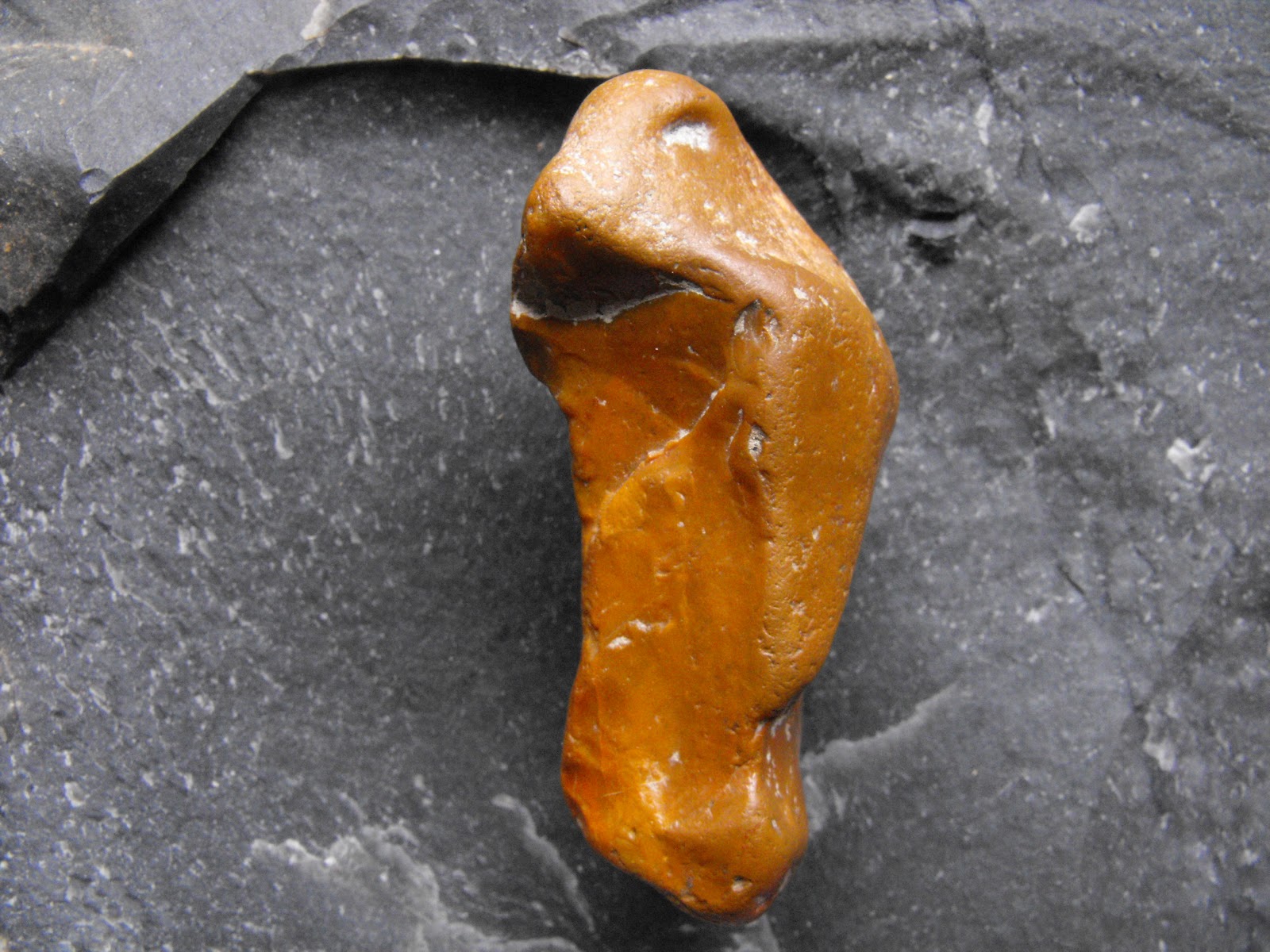 Archaeology of Portable Rock Art: Master flintknapper Bob Doyle of ...