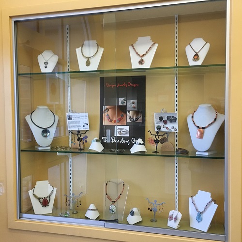 Grand River Bead Society Museum and Library Displays / The Beading Gem
