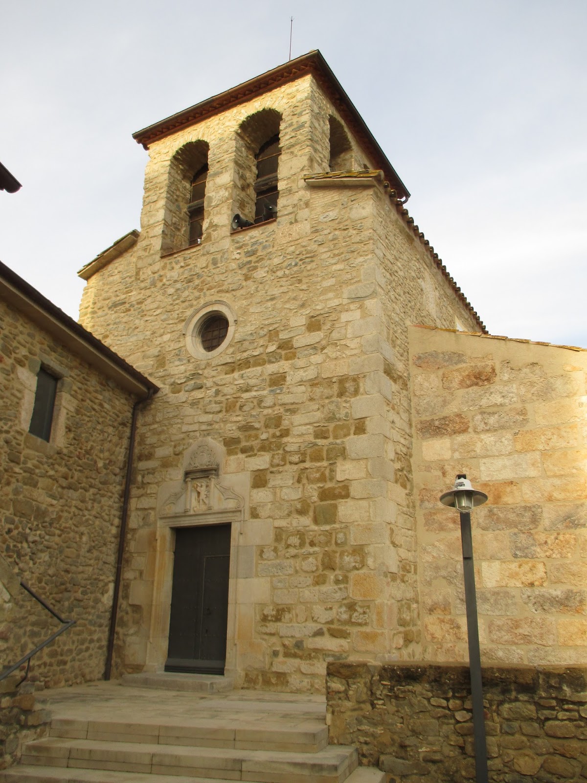 TRIBUNA DEL BERGUEDÀ: ESGLÉSIA DE SANT MIQUEL DE PALOL DE REVARDIT. PLA ...