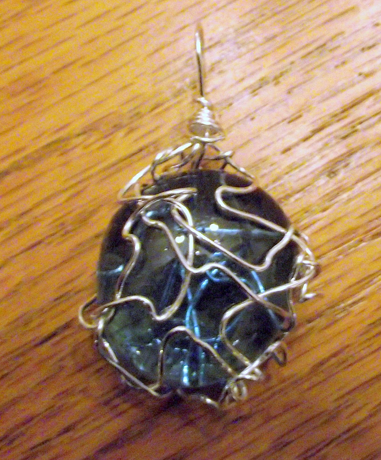 A View at Five-Two: Wire Wrapped Glass Pebble Pendant - Easy Christmas Gift