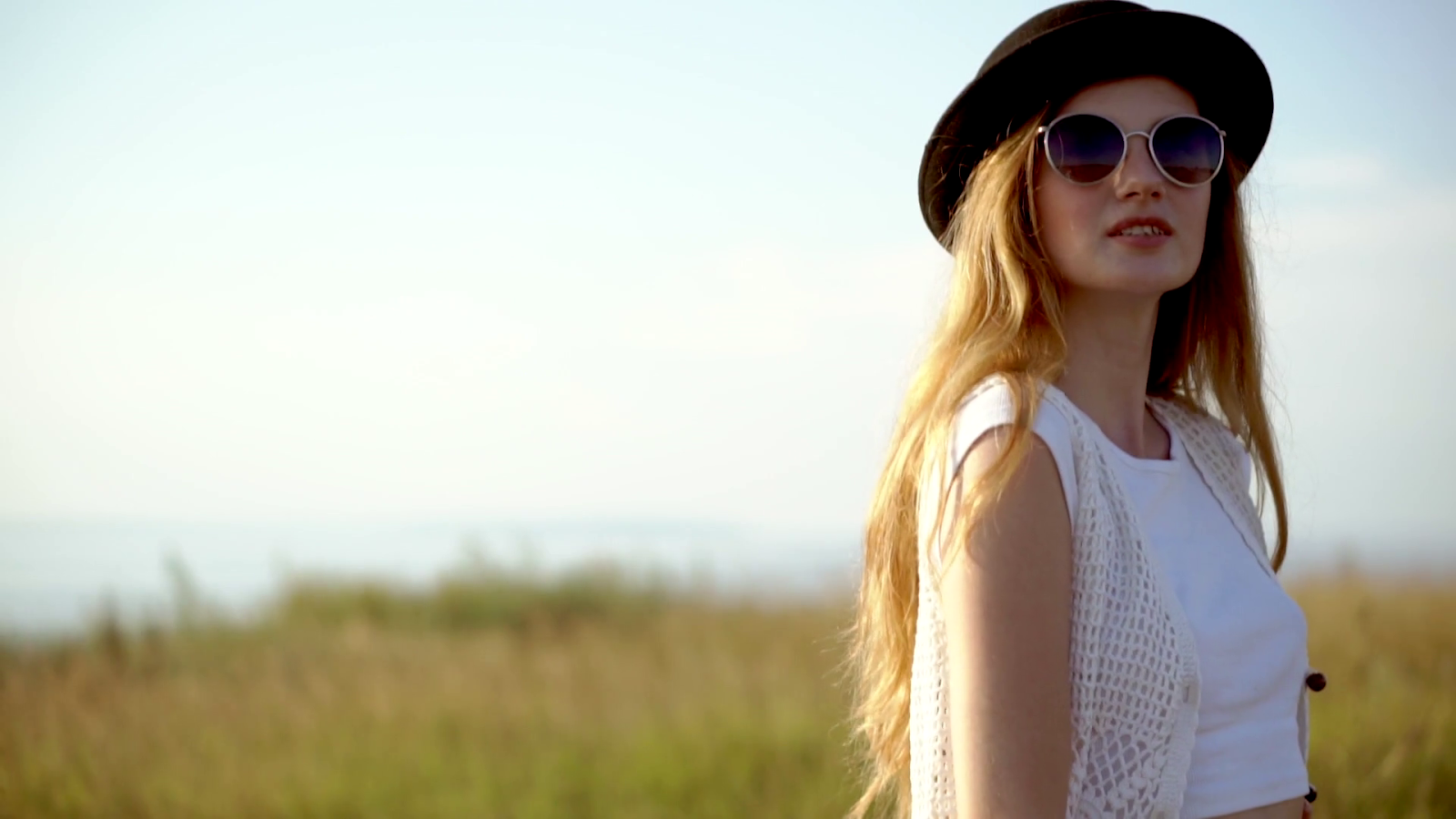 8 Tips Foto Model pada Indoor dan Outdoor | Blog Banten Kamera