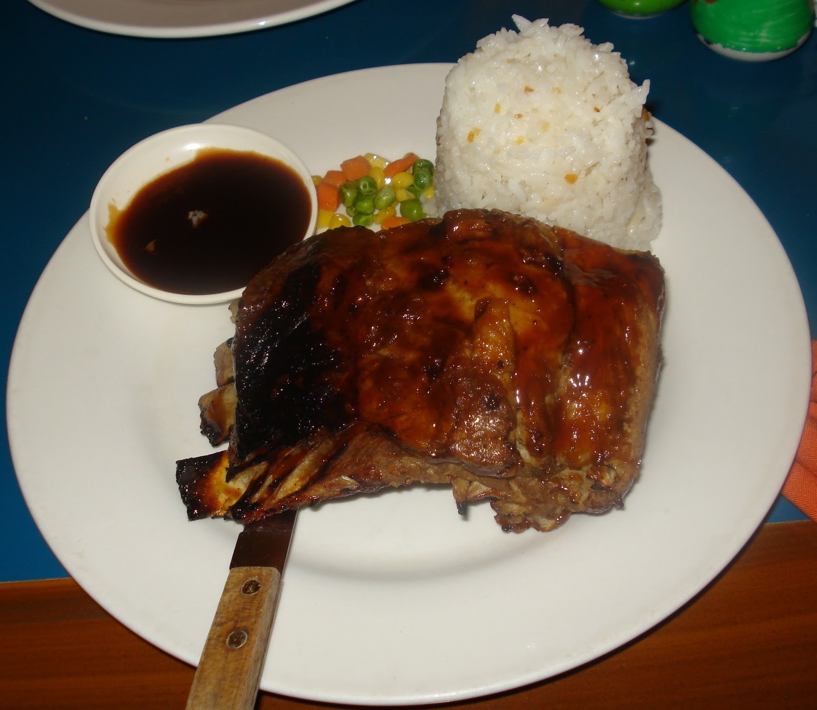 Injunga Blog: Moon Cafe - Dumaguete