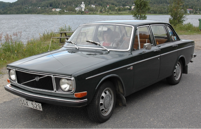 Best Cars Ever - Greatest Cars of All Time: Volvo 144