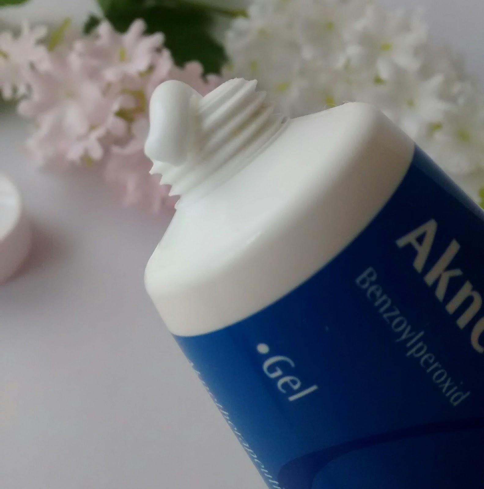 Beauty, Fashion Lifestyle : Review: Akneroxid Gel- Anti Pickel Creme