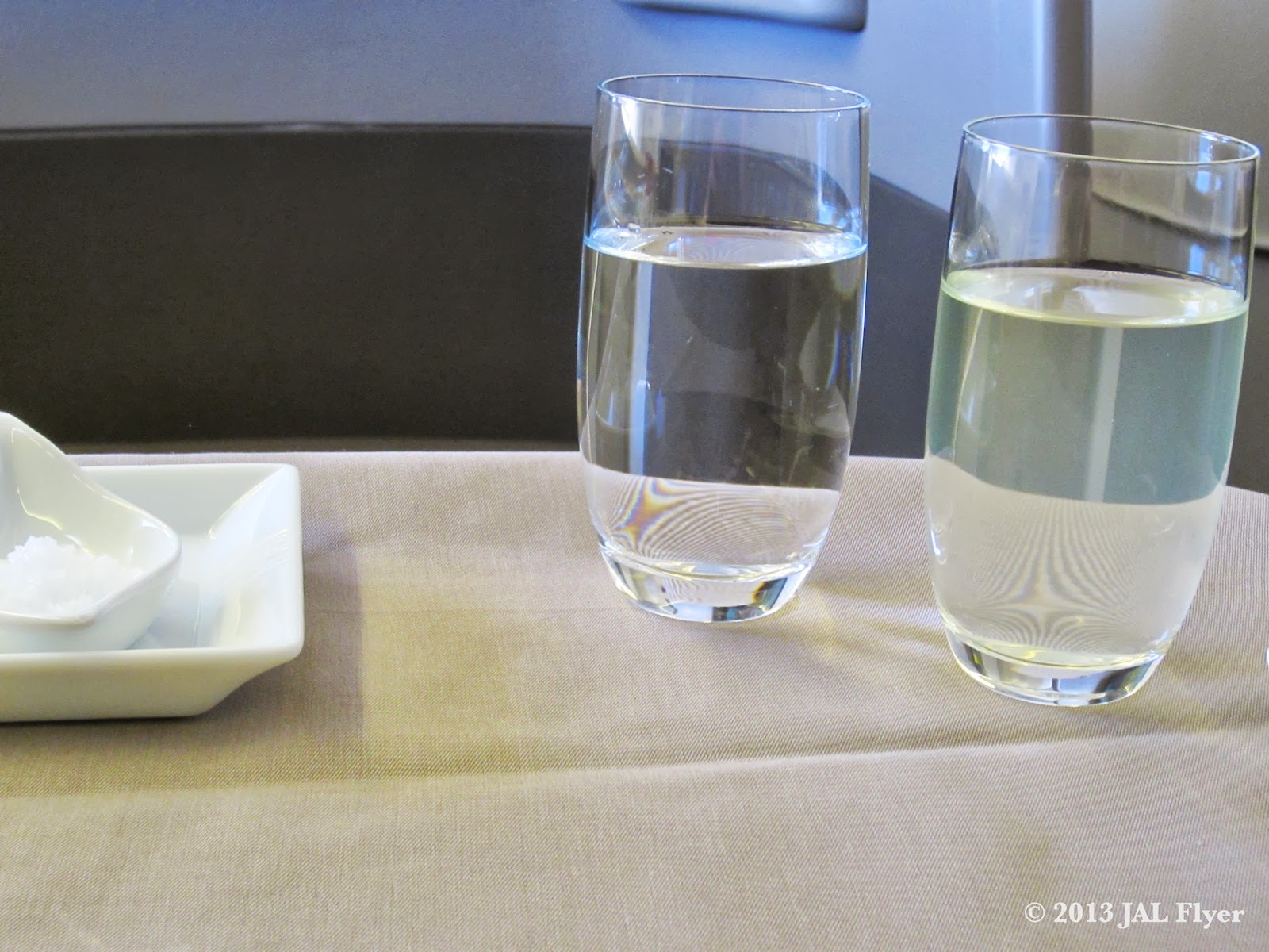 Sampling oneworld Premium Services: Japan Airlines First Class New York ...