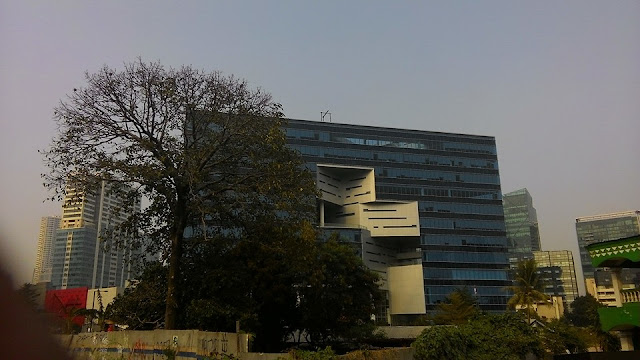 KANTOR LKPP yang baru Jalan Epicentrum Tengah Rasuna Said Kuningan Jakarta