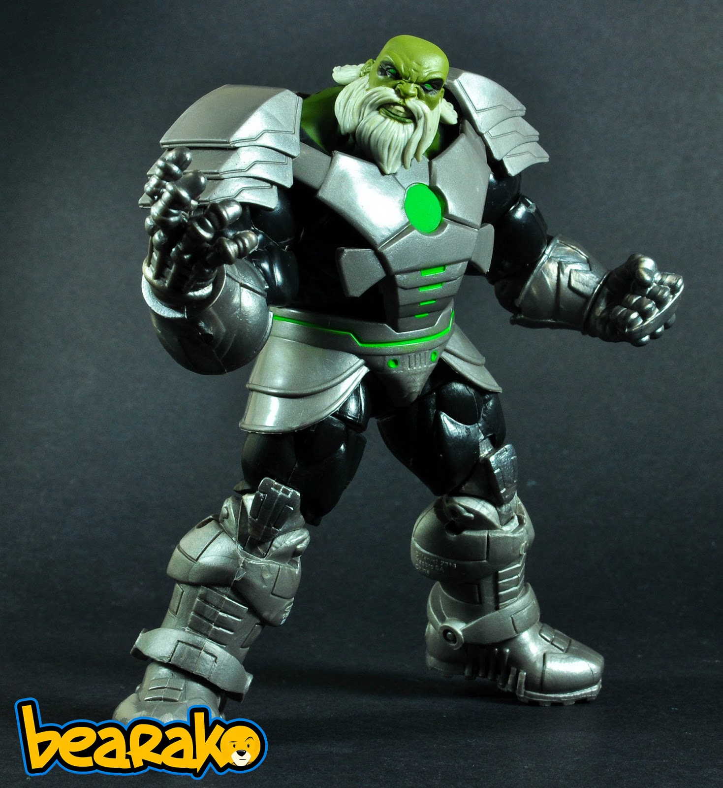 Bearako's Corner: TOY REVIEW: Marvel's Maestro