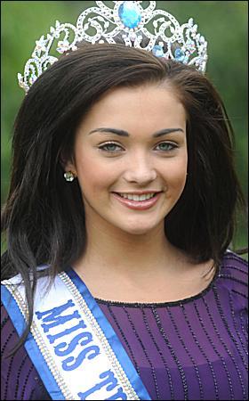 FILMNEWSRECORDS: EMMY JACKSON IN MALAYALAM FILM