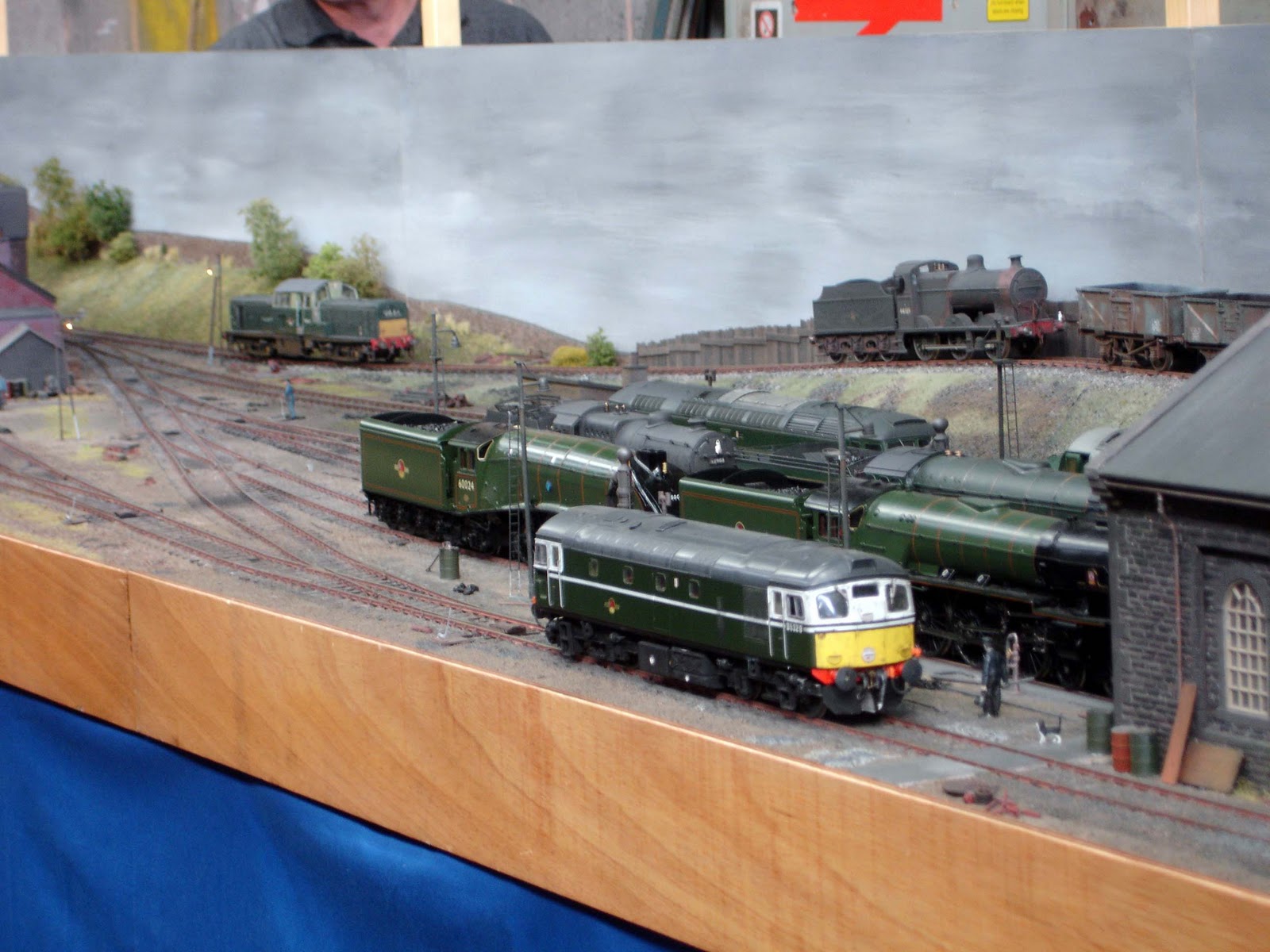 Abthorpe Central: Model Rail Live - 2