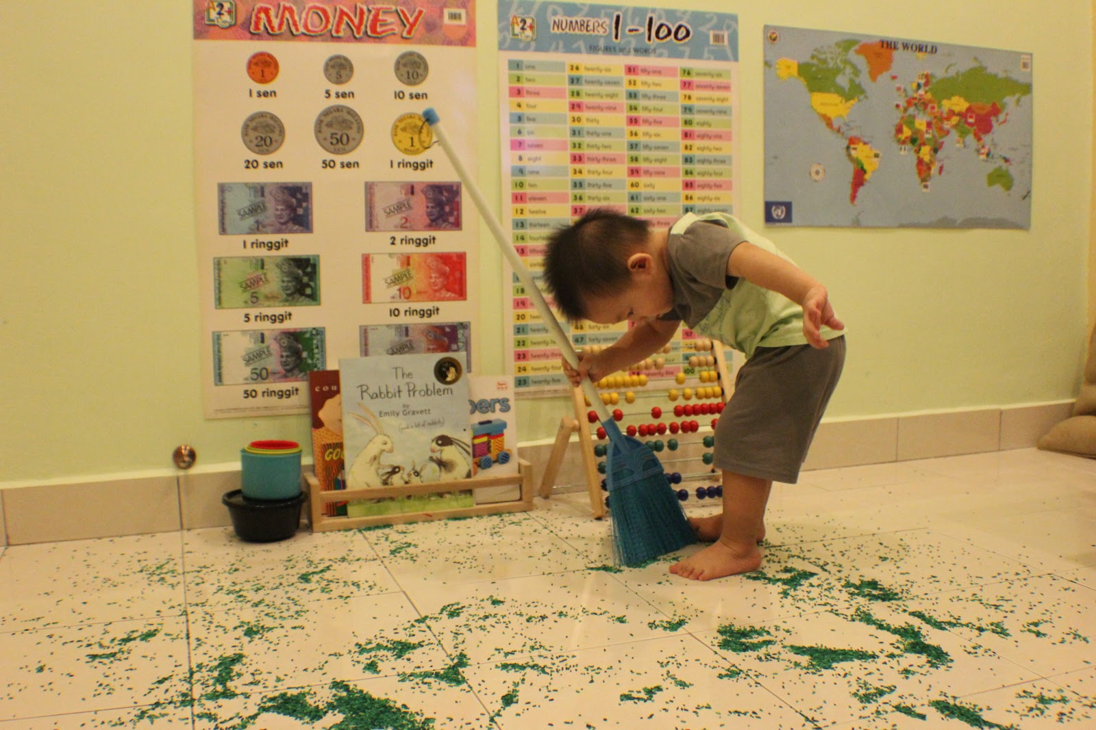 Little Tiger Growing Up: Messy Play: Messy Maths For Toddler