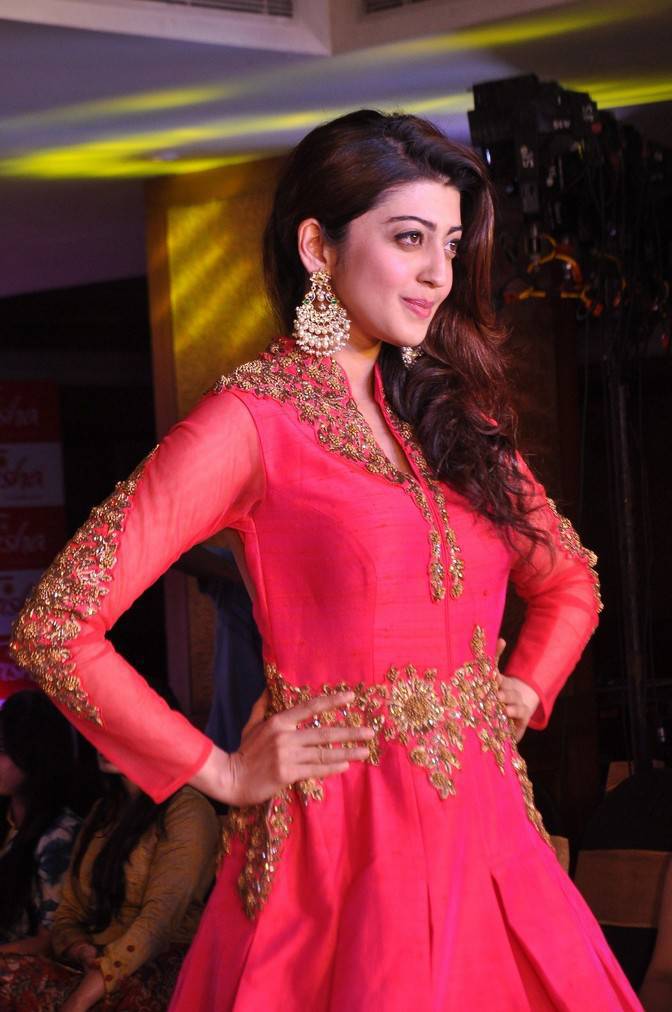 Pranitha Subhash at Love For Handloom Fashion Event Photos - South ...