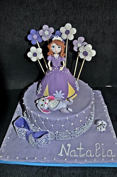 TORTURI SPECIALE (SPECIAL CAKES): TORT CU SOFIA INTAI