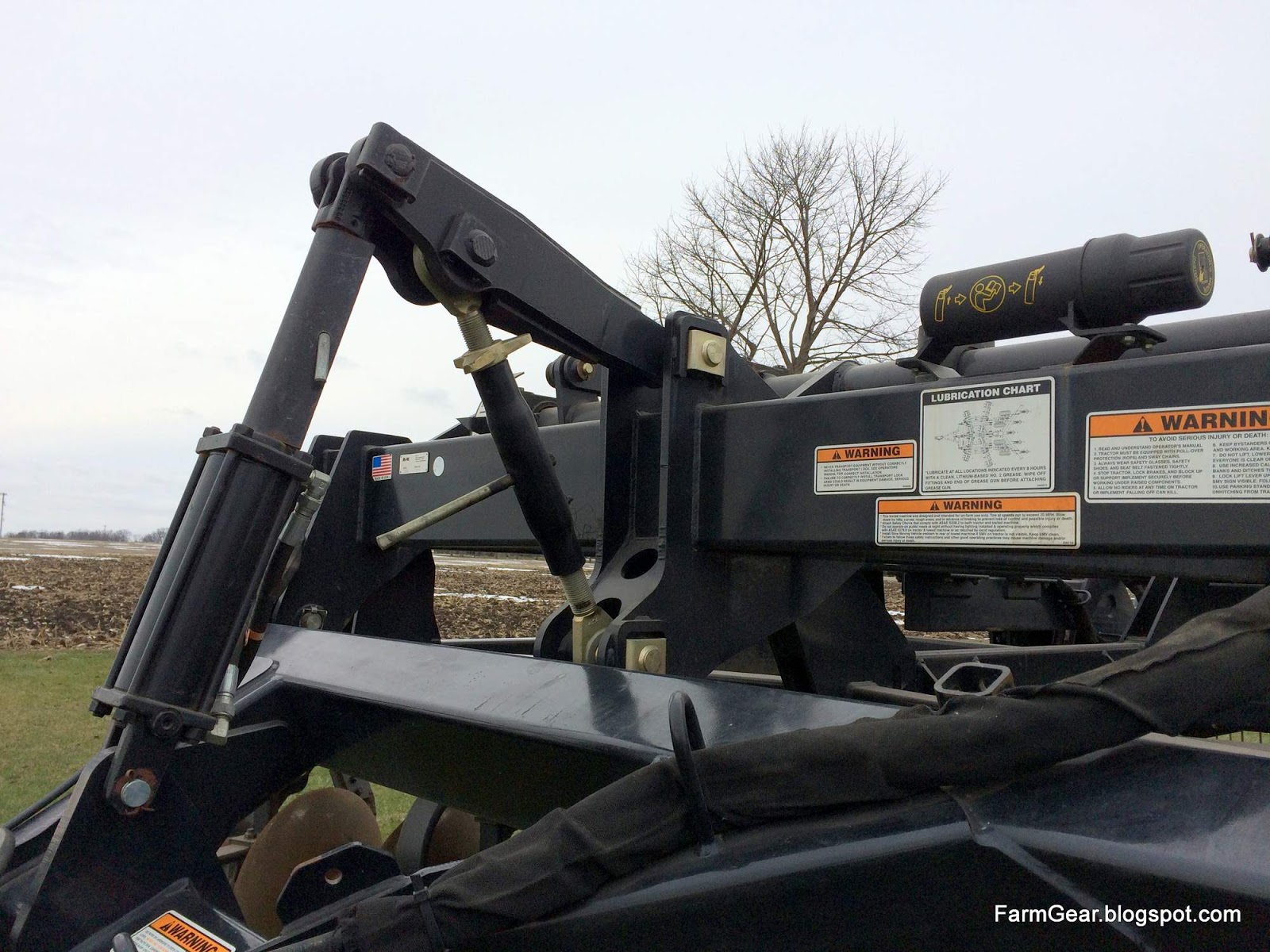 M&W 1700 Earthmaster Disc Ripper