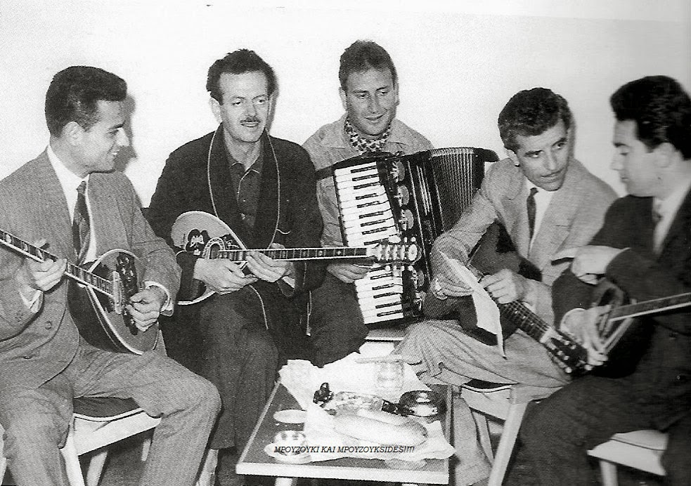 Βασίλης Τσιτσάνης 'Βλαχος' 18 Ιανουαρίου (1915 - 1984) | MPOYZOYKI KAI ...