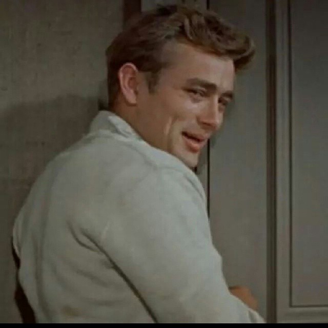 JAMES DEAN: SONRISAS Y RISAS. LAUGHTER AND SMILES