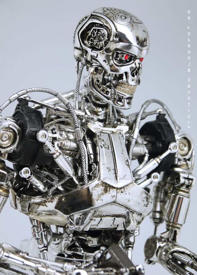 toyhaven: Hot Toys Terminator Genisys 1/6th scale Endoskeleton 33 cm ...