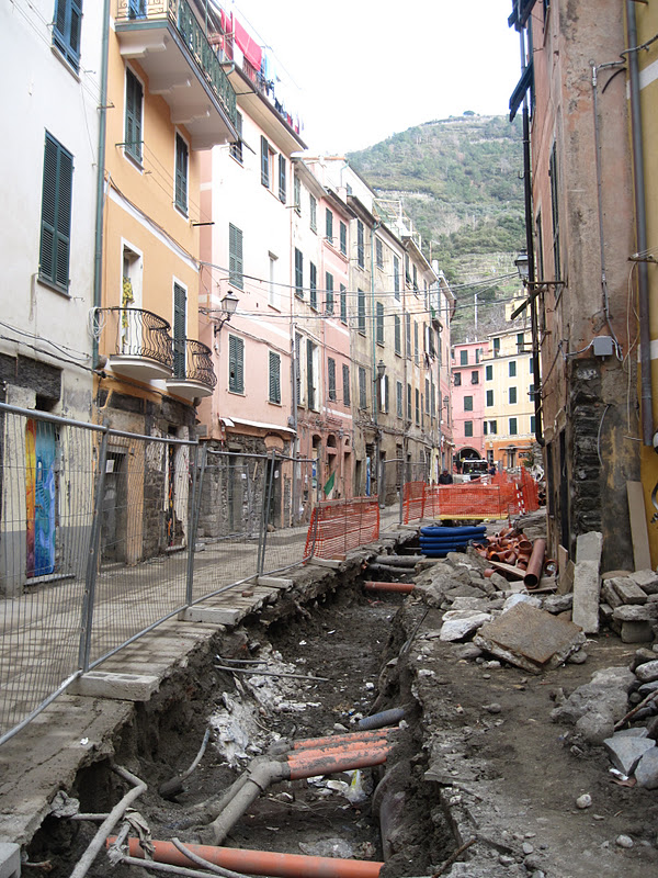 I'm an Outlaw, Not a Hero: Vernazza, Via Roma Part 2, Cinque Terre, Italy.