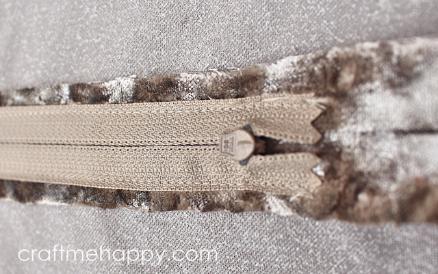 Getting to Grips with Zips - A Beginners' Simple Zip-Backed Cushion ...