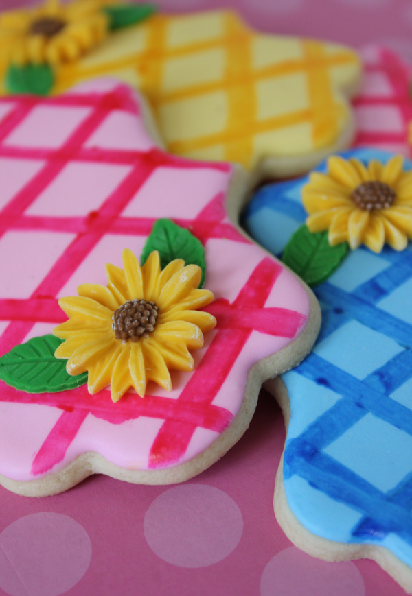 Simple Sunflower Cookies | Gwen's Kitchen Creations