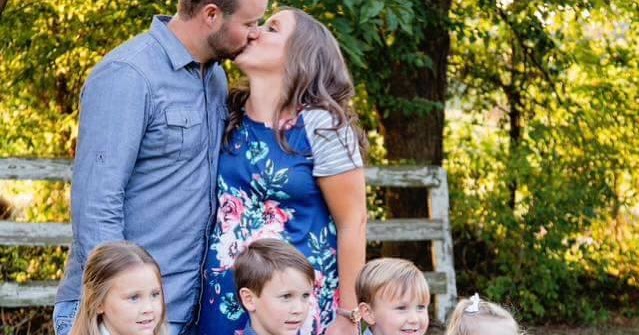 The Duggar family Blog: New Family photos!