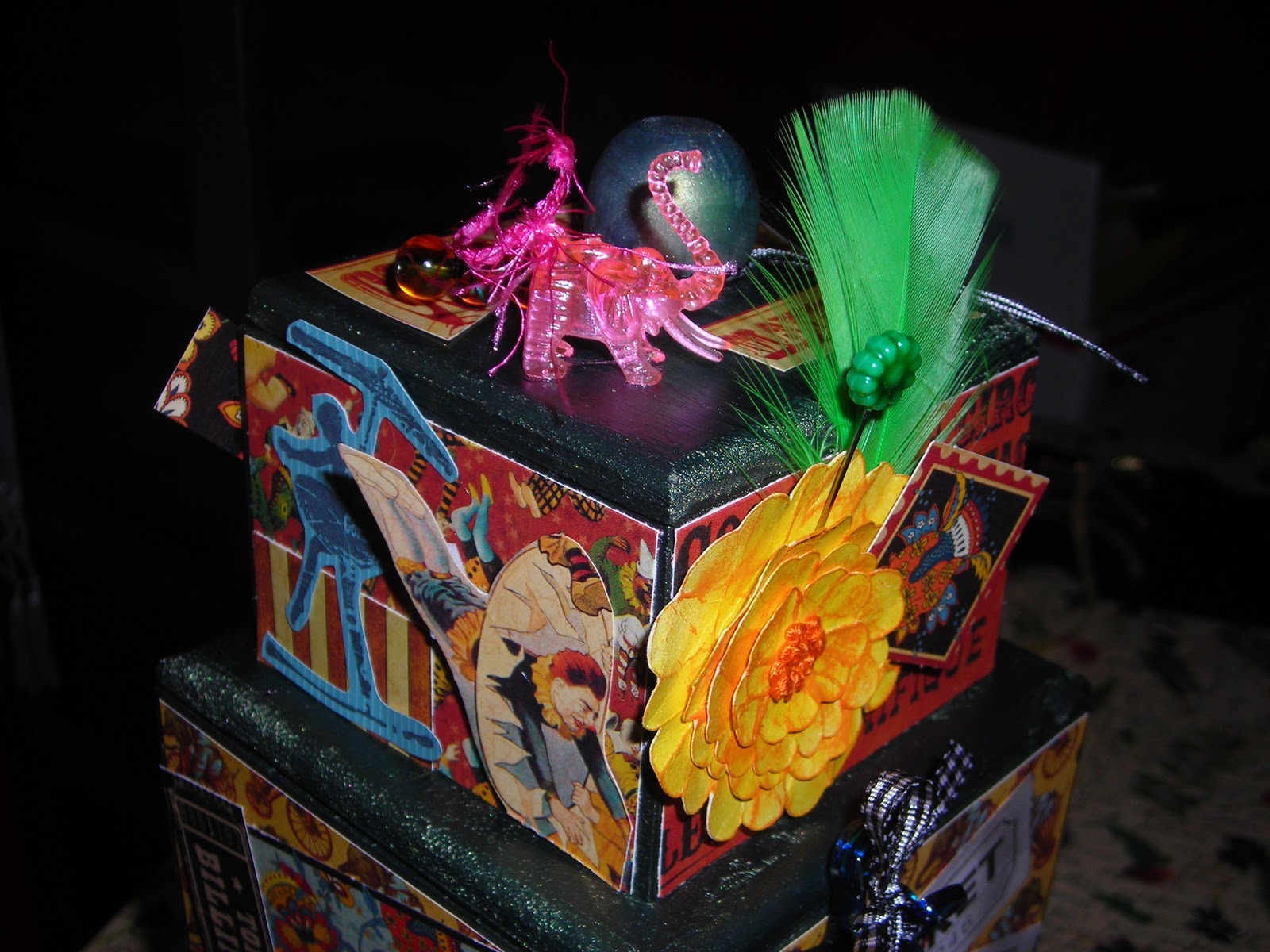 Paper Stew: Le Cirque stacking box