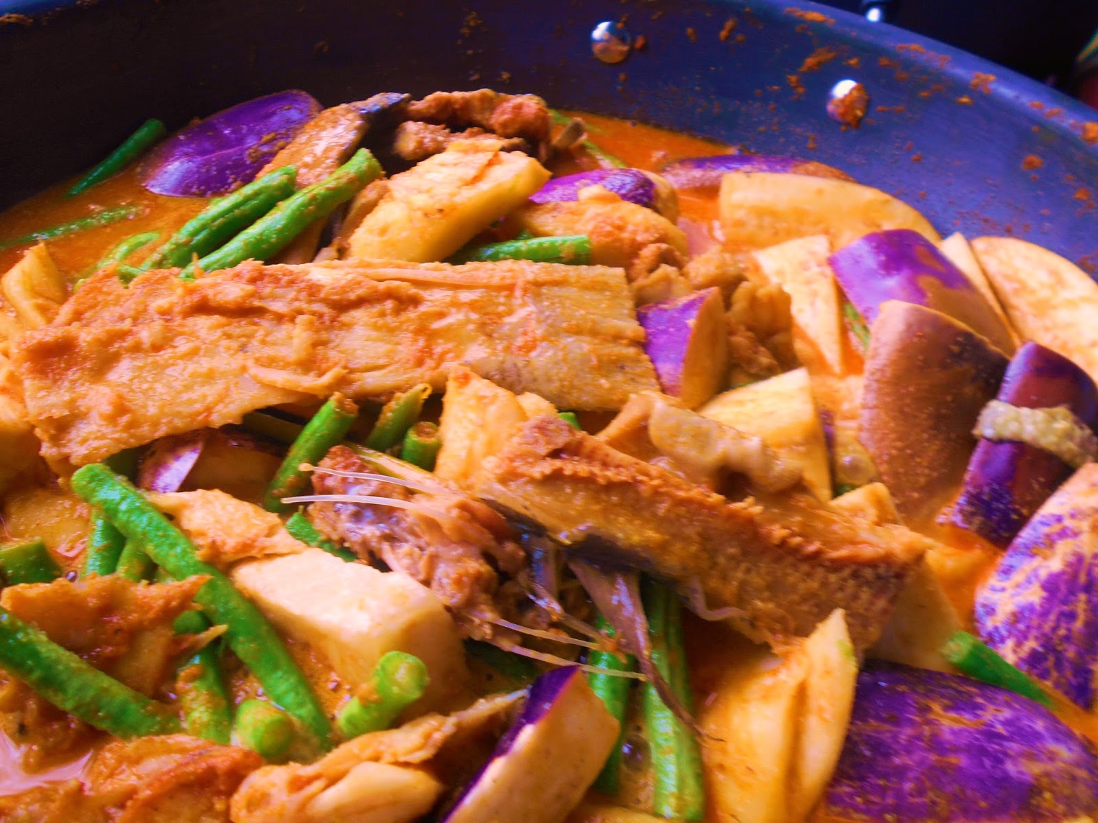 MY LITTLE KITCHEN: SALTED FISH BONE CURRY(KIAM HU KUT GULAI)