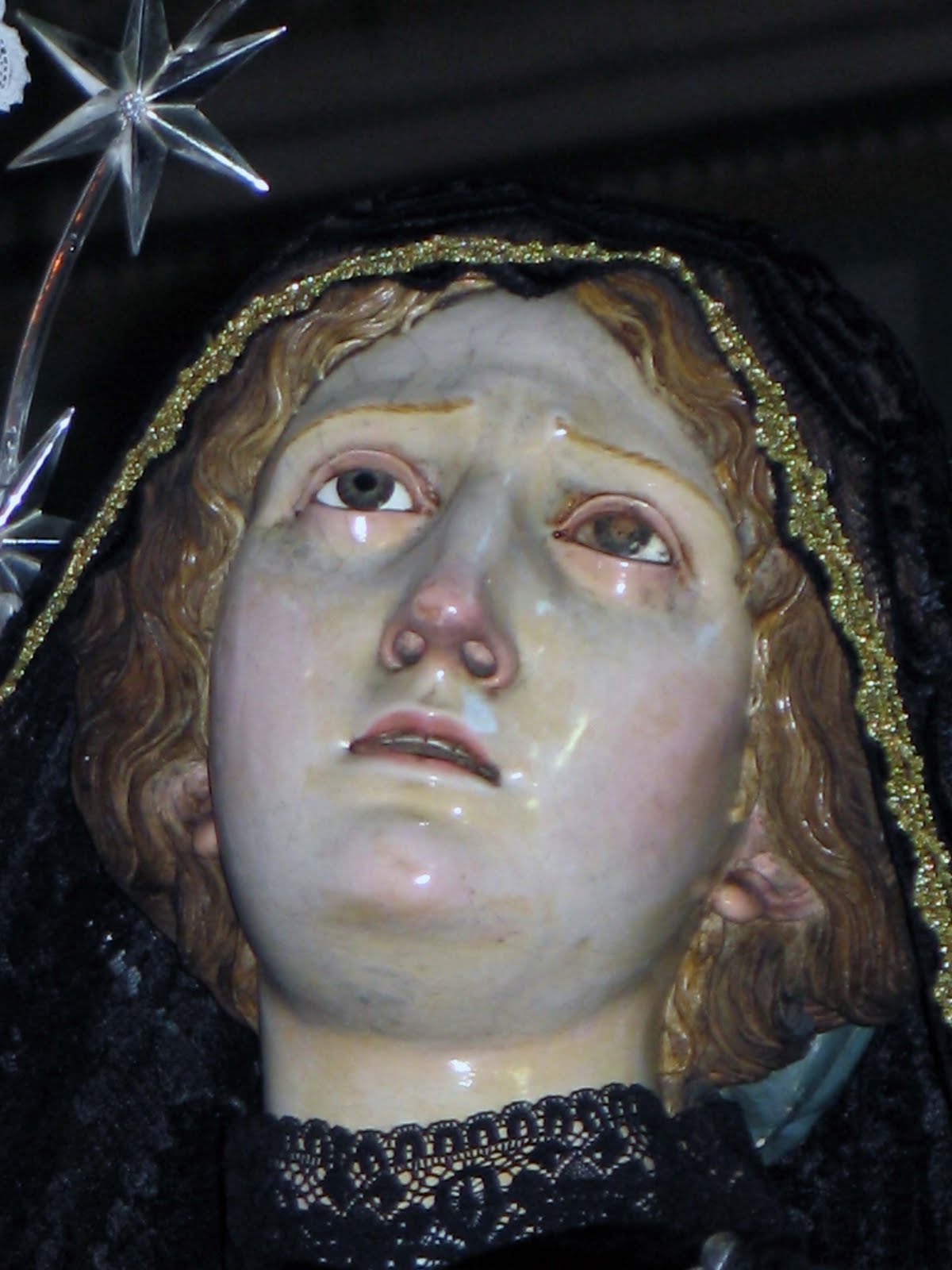 LE ANTICHE STATUE: L' ADDOLORATA