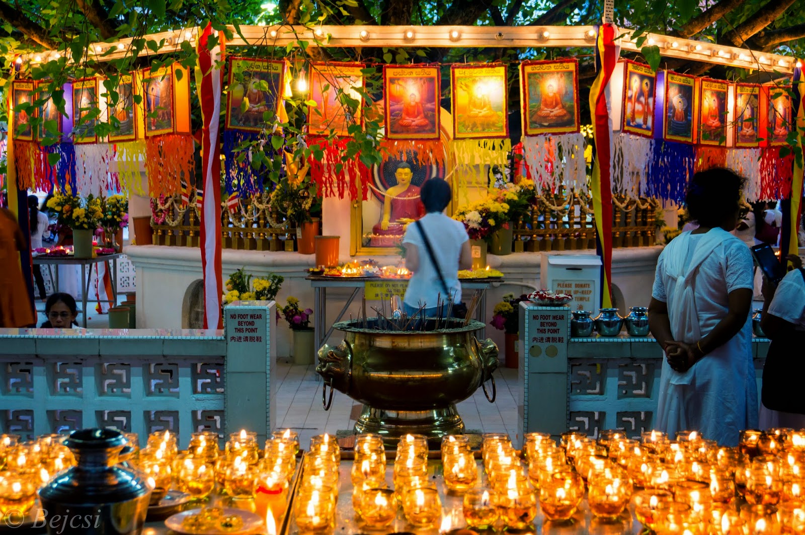 Vesak 2015 in Sri Lankaramaya Buddhist Temple | Adventures of Bejcsi
