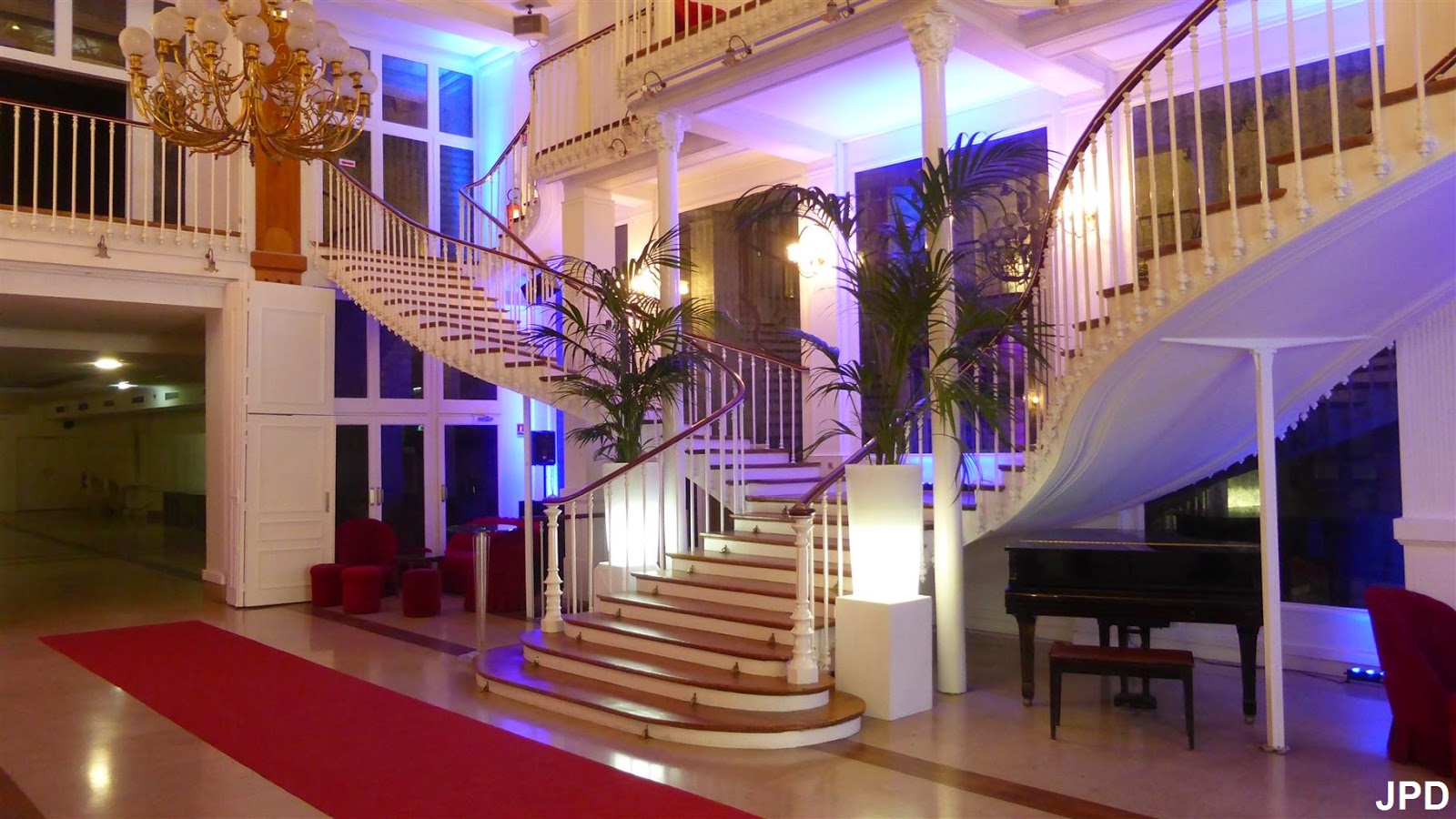 Paris-bise-art : Le Tapis rouge