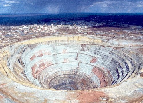 Amazing World: World’s Biggest Diamond Mine