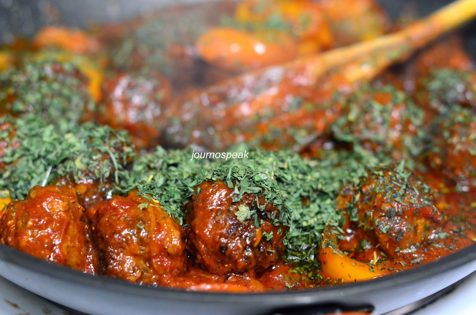 DOUBLE CHEESE KANGAROO MEAT BALLS - JOURNOSPEAK