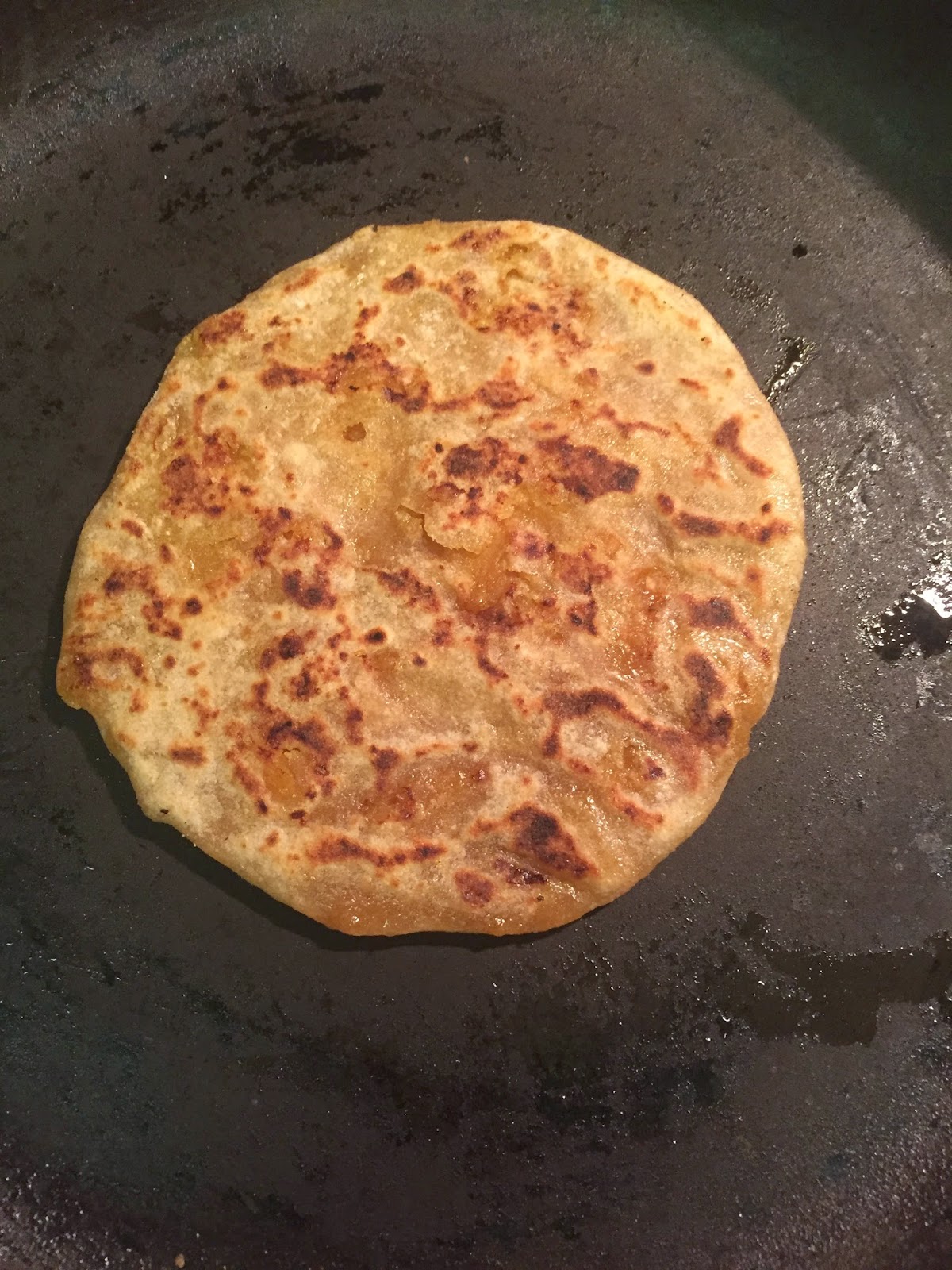 Bobbatlu/Holige/Obbattu (Puran Poli)- Ugadi Delicacy | For a Healthy ...