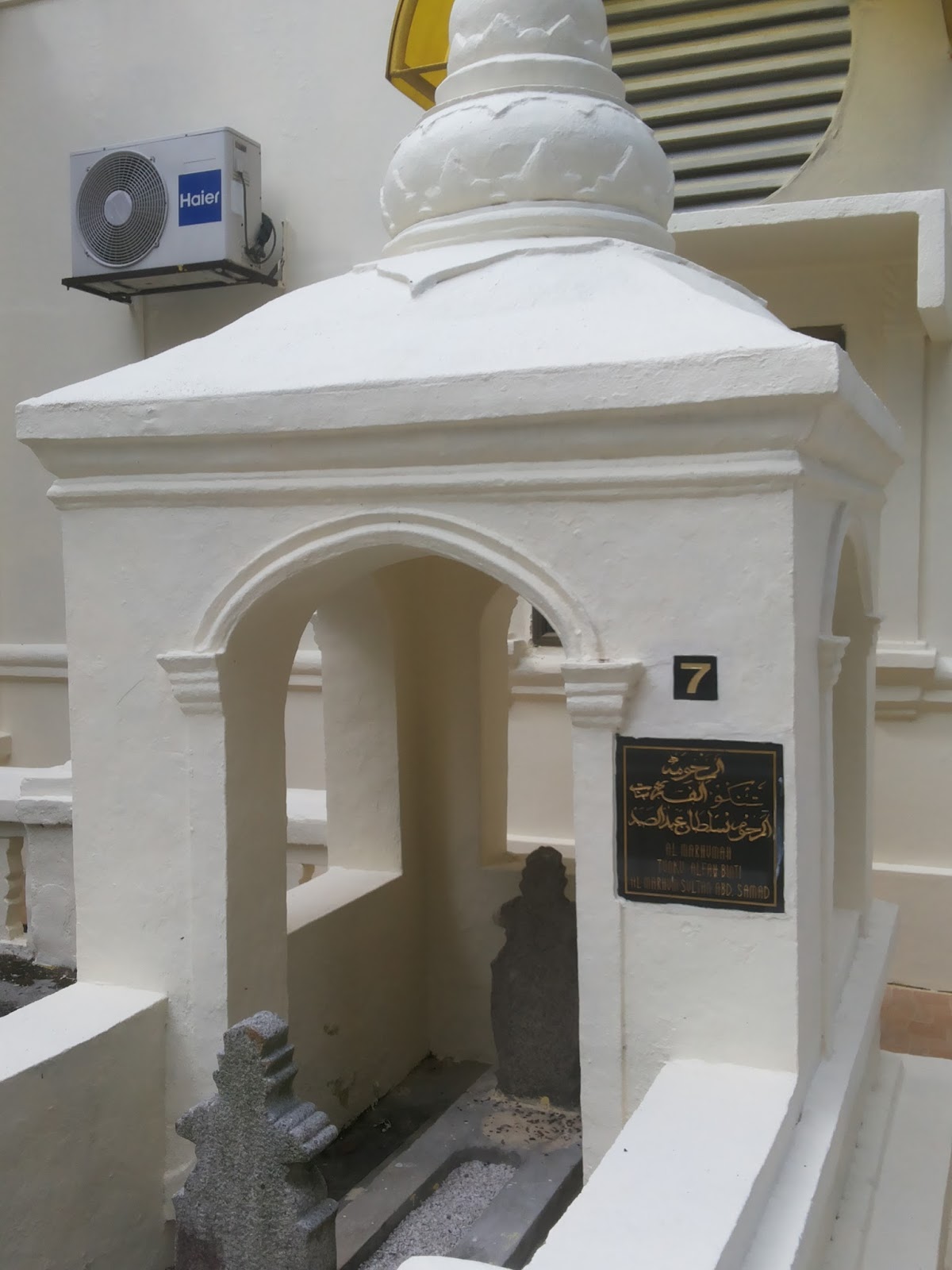 WARISAN RAJA & PERMAISURI MELAYU: Menziarahi Makam DiRaja Sultan Abdul ...