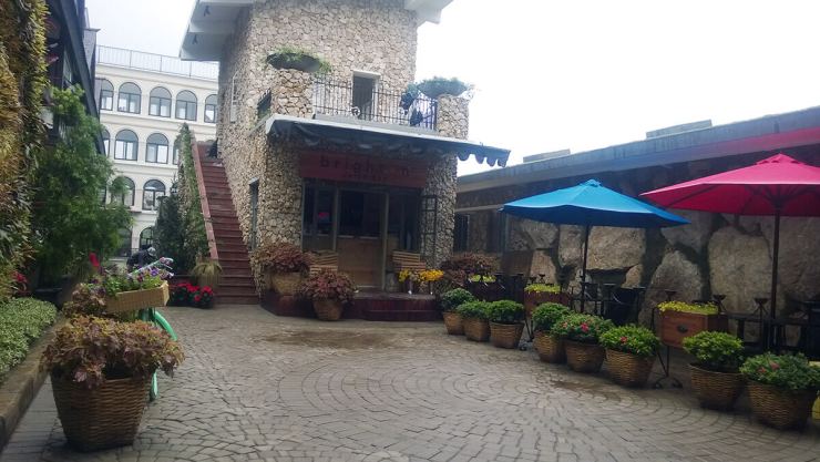 FARMHOUSE LEMBANG BANDUNG ~ Banana Tour Indonesia