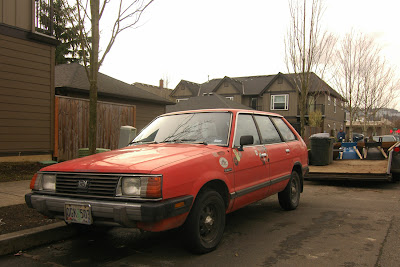 OLD PARKED CARS.: 1982 Subaru GL "Cyclops".